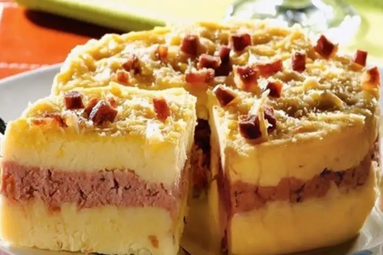 Receita de Torta de Batata Recheada - Receitas Brasileiras