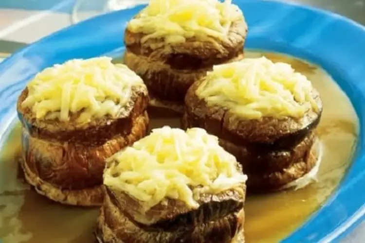 Receita de Medalhão de Filé com Molho de Provolone - Receitas Brasileiras